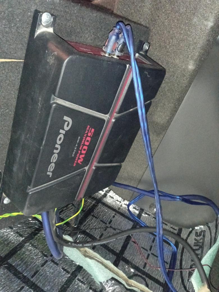 Jbl bufer pioner uslite