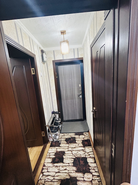 Срочно продаётся 1-комн квартира. Своя чистая. Я не маклер!