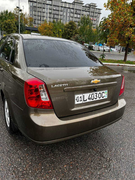 Chevrolet Lacetti-3