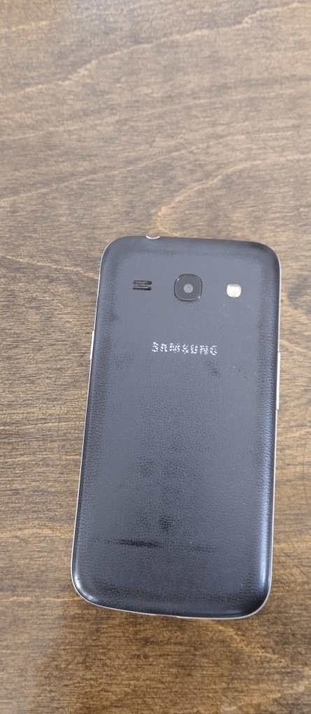 Samsung telefon sotiladi