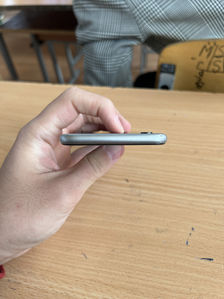 Iphone 6      64 gb
