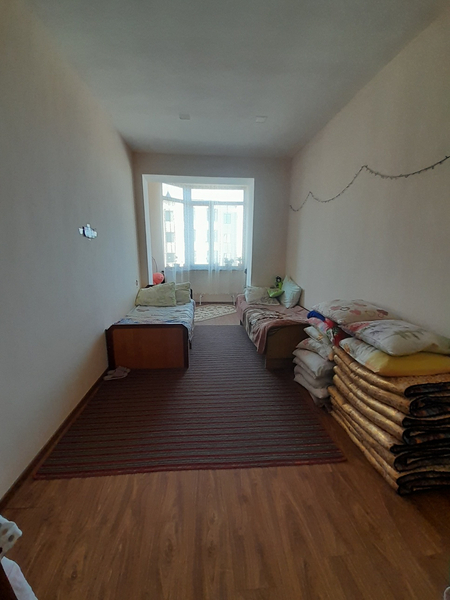 3-х комнатная вдоль дороги. 118 м/кв. Вокзал Саодат