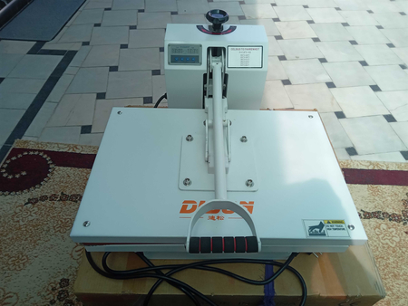 Tosh bosish uskunasi  termik bosib chiqarish uchun termopress sotiladi