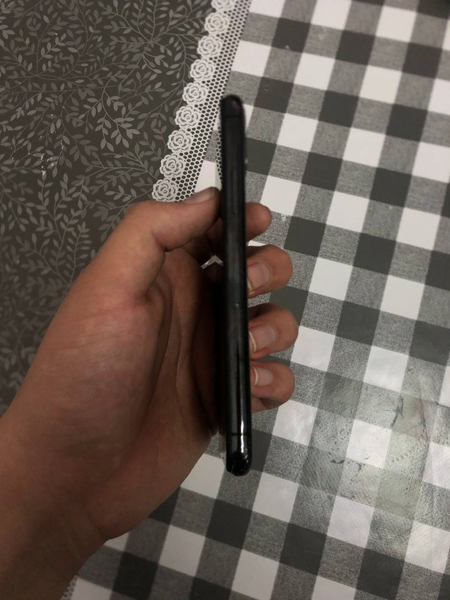 Iphone 11 pro в среднем состояни