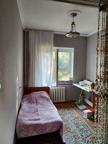 Отличная локация! Себзар 4 комнатная,2 этаж, 4х этажны, площадь 84 м2