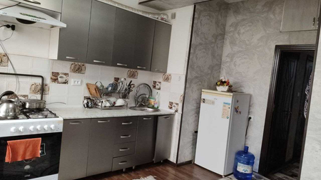Kvartira sotiladi, remonti yaxshi barcha jixozlari qoladi