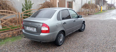 Lada Kalina 16 klapn gaz benzin