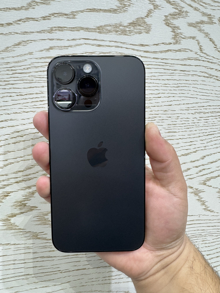 Apple 14 pro maks