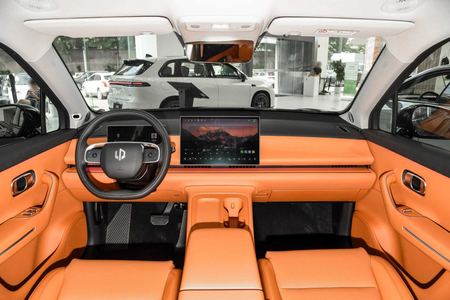Leapmotor C16 HIbrid / EV CIP Tashkent