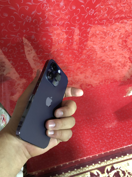Iphone 14 pro 128 E sim telfon oʻzimniki telfonchi emasman