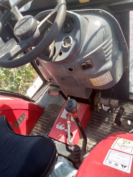 Mini traktor sotiladi