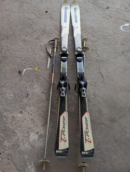 Лижы фирмы rossignol с сопогами 41 размер