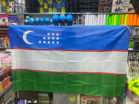 Bayroq xar xillaridan bor