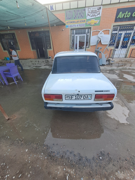 Vaz 2107 sotiladi 2007