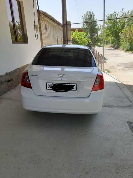 Lacetti 1.8 avtomat karobka sotiladi.