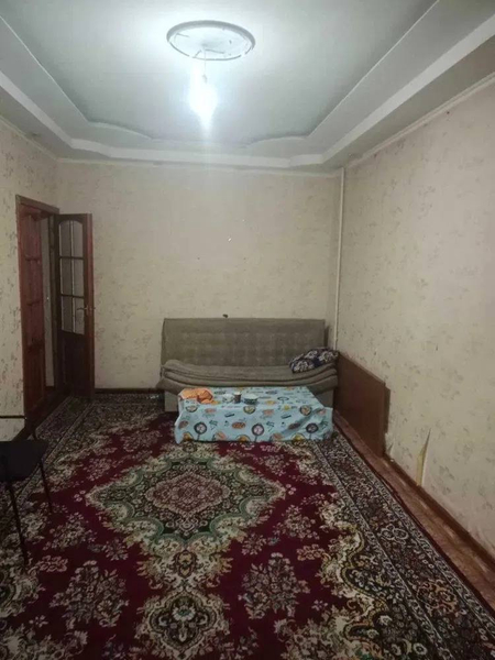 СРОЧНО!!! Продаю квартиру на Ахмад Югнаки