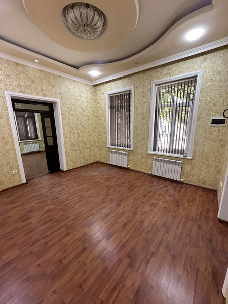 Grand mir hotel Сдаётся 4х комнатный участок за Гостиницой Росии