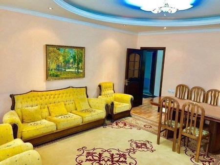 Ойбек Трехкомнатная 3/5/9 
Орр-GRANT MIR OTEL_Мебель+Техн_Площадь-75
