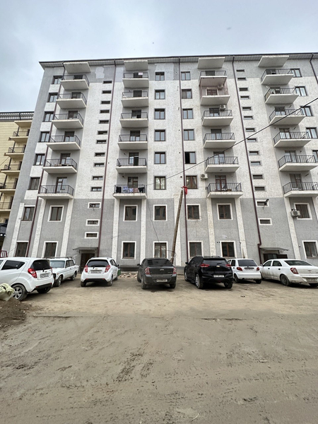 Срочно продаётся шикарная 1комнатная квартира на 8этаже , коробка, кор