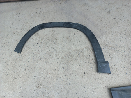 Tracker-2 molding shopir tomon