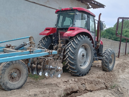 Traktor yutong komplekt