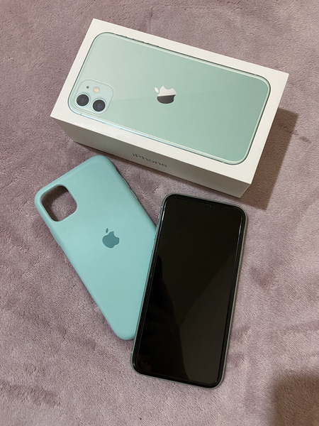 Продам iPhone 11 128GB