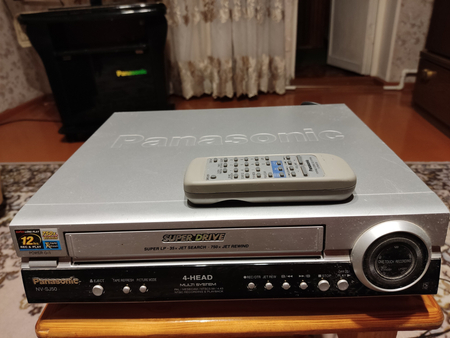 Срочно продам новый видеомагнитофон Panasonic