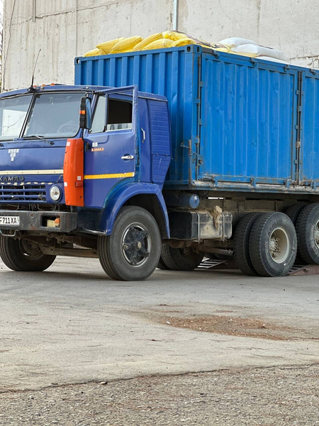 Kamaz samasval sotiladi yili 1986