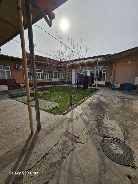 Срочно Такачи махаллада уй сотилади.
