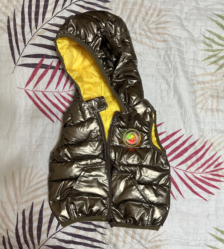 Продам детскую безрукавку