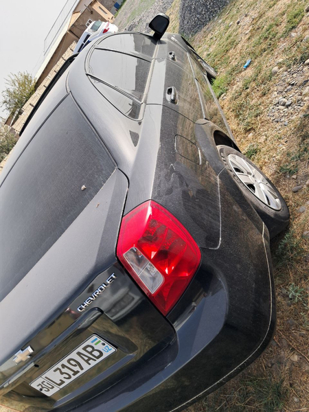 Lacetti auksionda