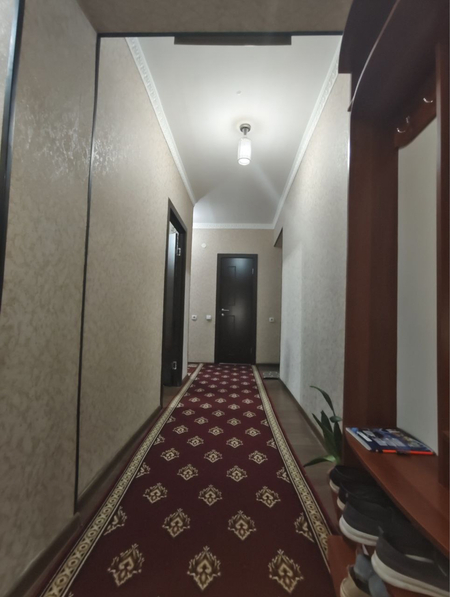 Срочно продаётся 3х комнатна квартира. Сергели 5а.
