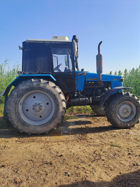 Traktor Belarus, Трактор Беларус 1221.2