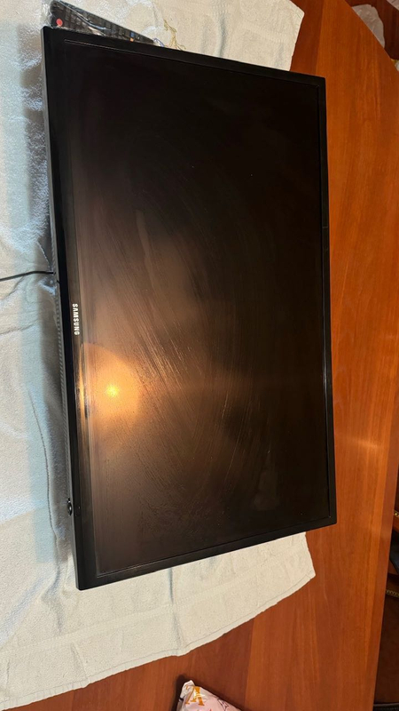 Телевизор samsung