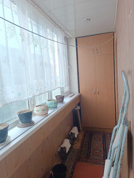 СРОЧНО! Продается 2 комнатная квартира возле метро Ойбек (96825)