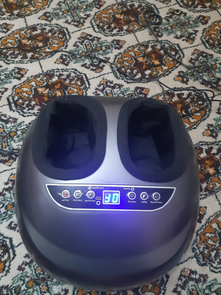 Oyoq massajyori sotiladi