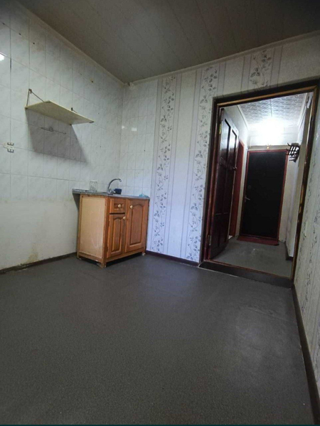 Чилонзор 1 квартал 1/1/4 Кирпичный дом 27m2.