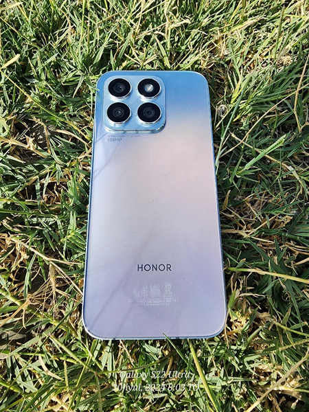 Honor x 8 b holati ideal