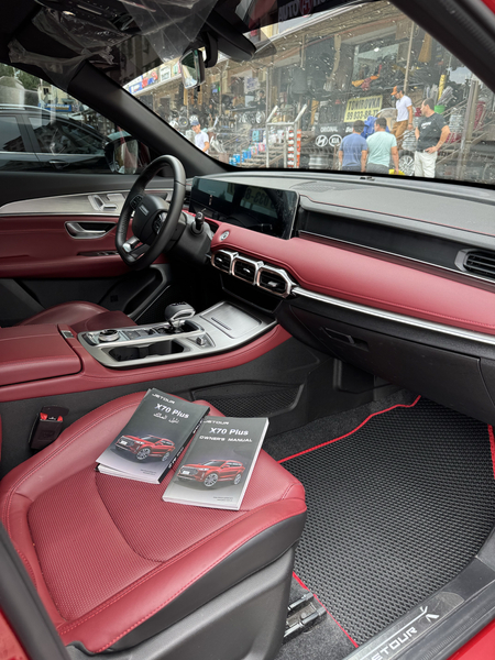 Срочно продаю JETOUR X70 plus