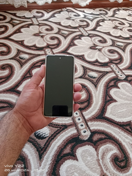 Samsung A 52 xolati cotki srocna sotaman xotirasi 128 8