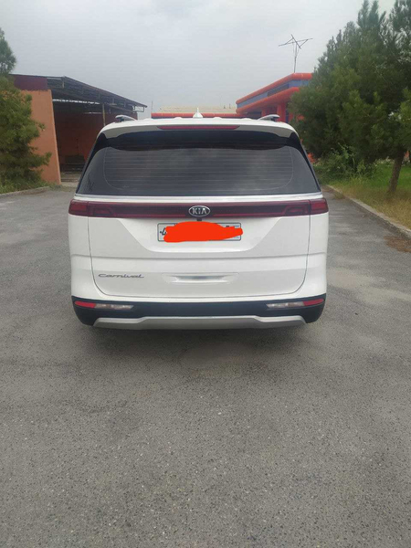 Kia Carnival 2021