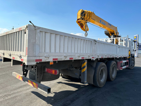 FAW Манипулятор 6.3 Tonna kredit bor howo va shacman va isuzu orniga!!