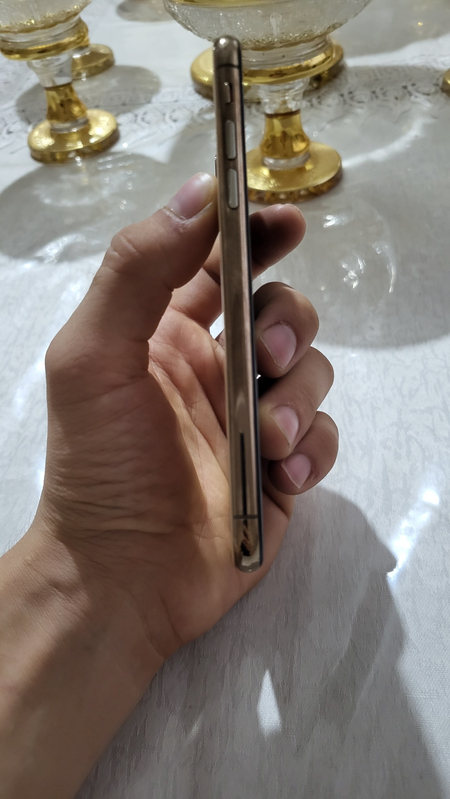 Iphone xs 64GB gold srocna