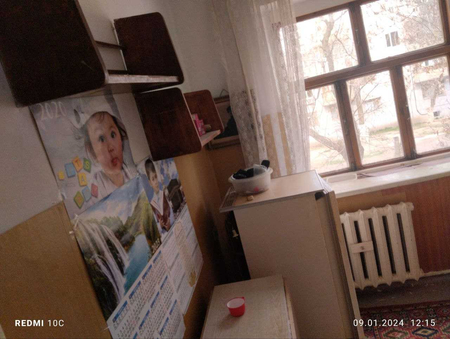 Продается Квартира 2 х комнатная.г Карши, 2 микрорайон. Новый базар