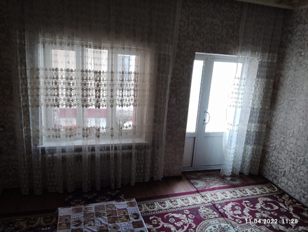 Keles shaxar uy sotiladi 1.9 sotix 4 xona