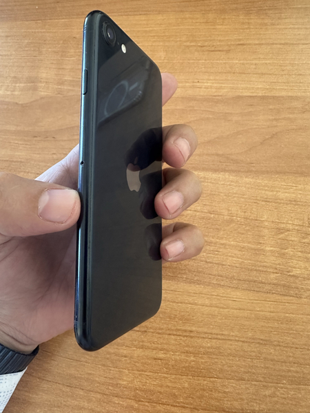 Apple iPhone SE 2022 (3-rd Gen) Midnight Фул