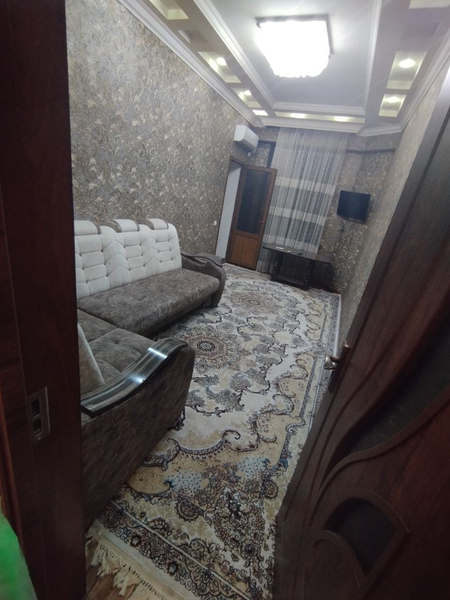 Oltin Samarqand tuyxonasiga yaqin joyda 2 xonali uy ijaraga beriladi