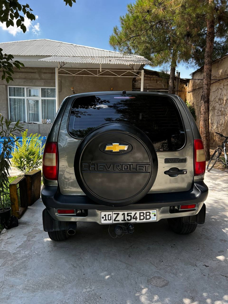 Продаю свою Shevrolet Niva, бензиновый