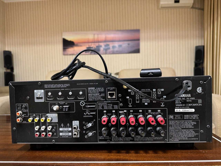 AV Ресивер Yamaha RX-V583BL 7.2-Channel 4K Ultra HD