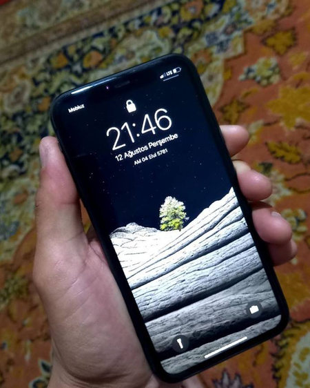 Iphone 11 LL/A…………….